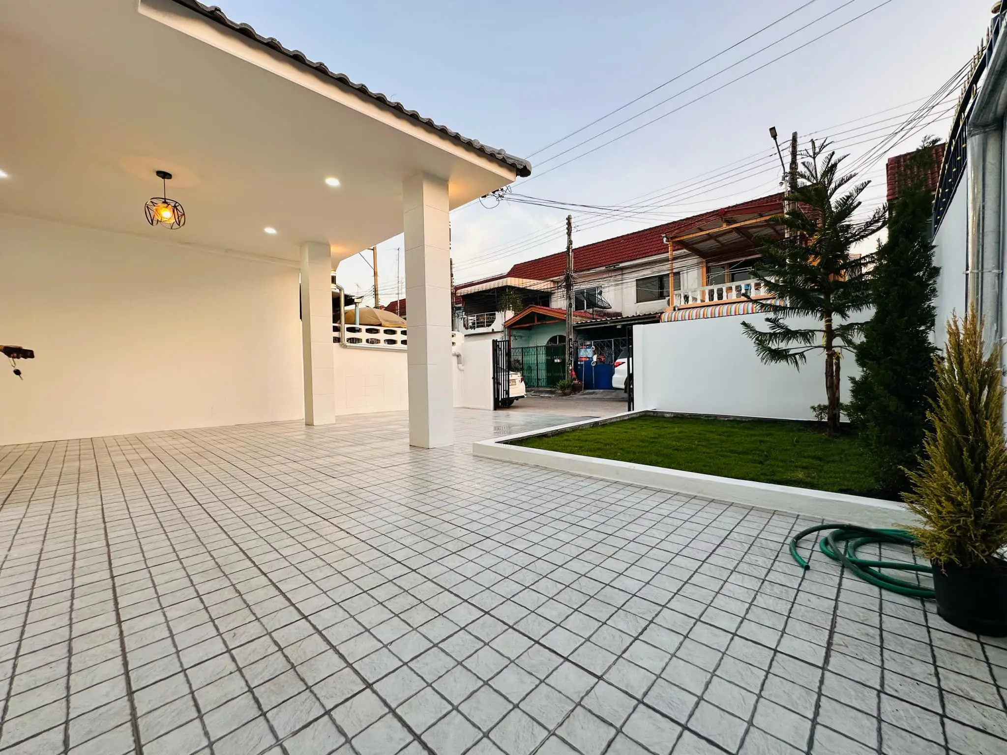 Townhouse Soi Nern Plub Wan-Brand New for sale